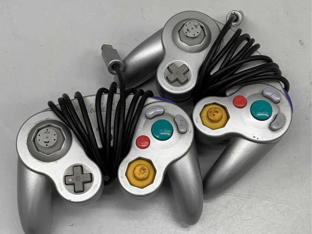 Gaming Consoles & Games - Goodwill of Greater Washington