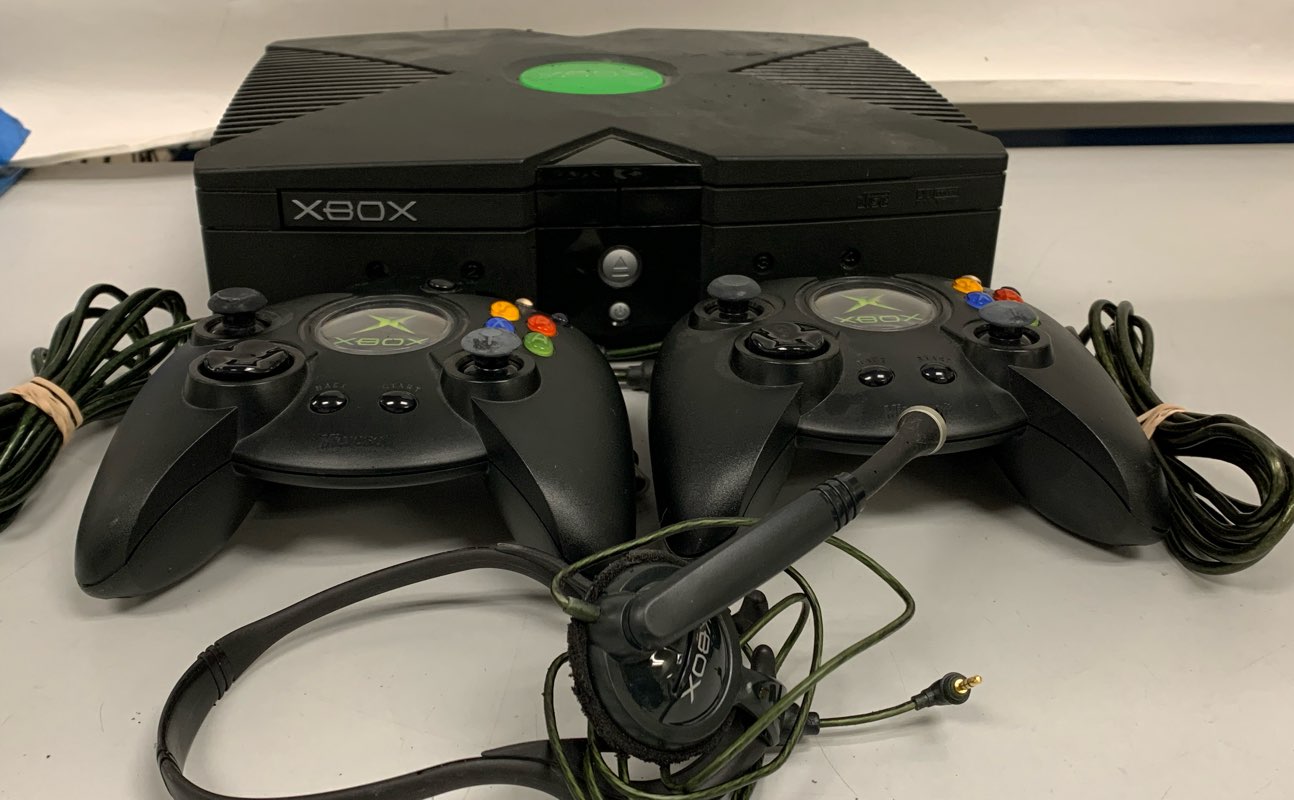 Gaming Consoles & Games - Goodwill of Greater Washington