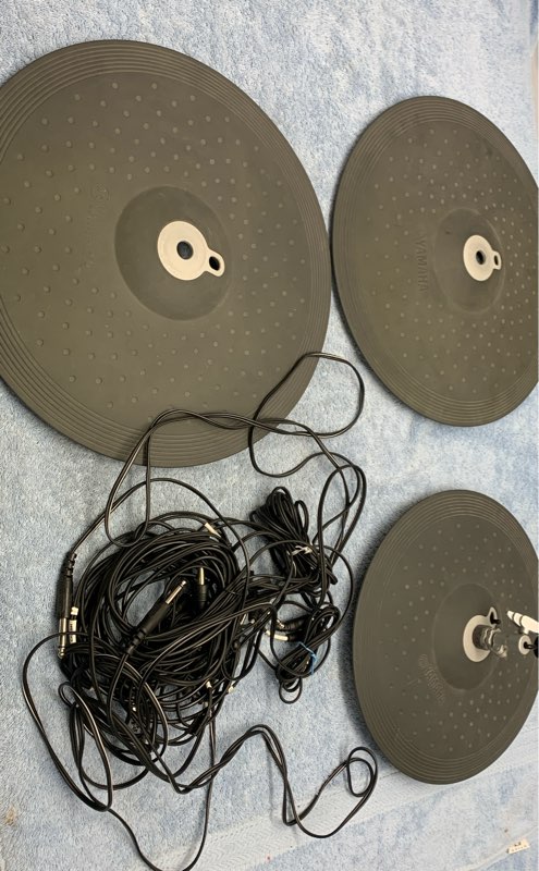 Musical Instruments - Goodwill of Greater Washington